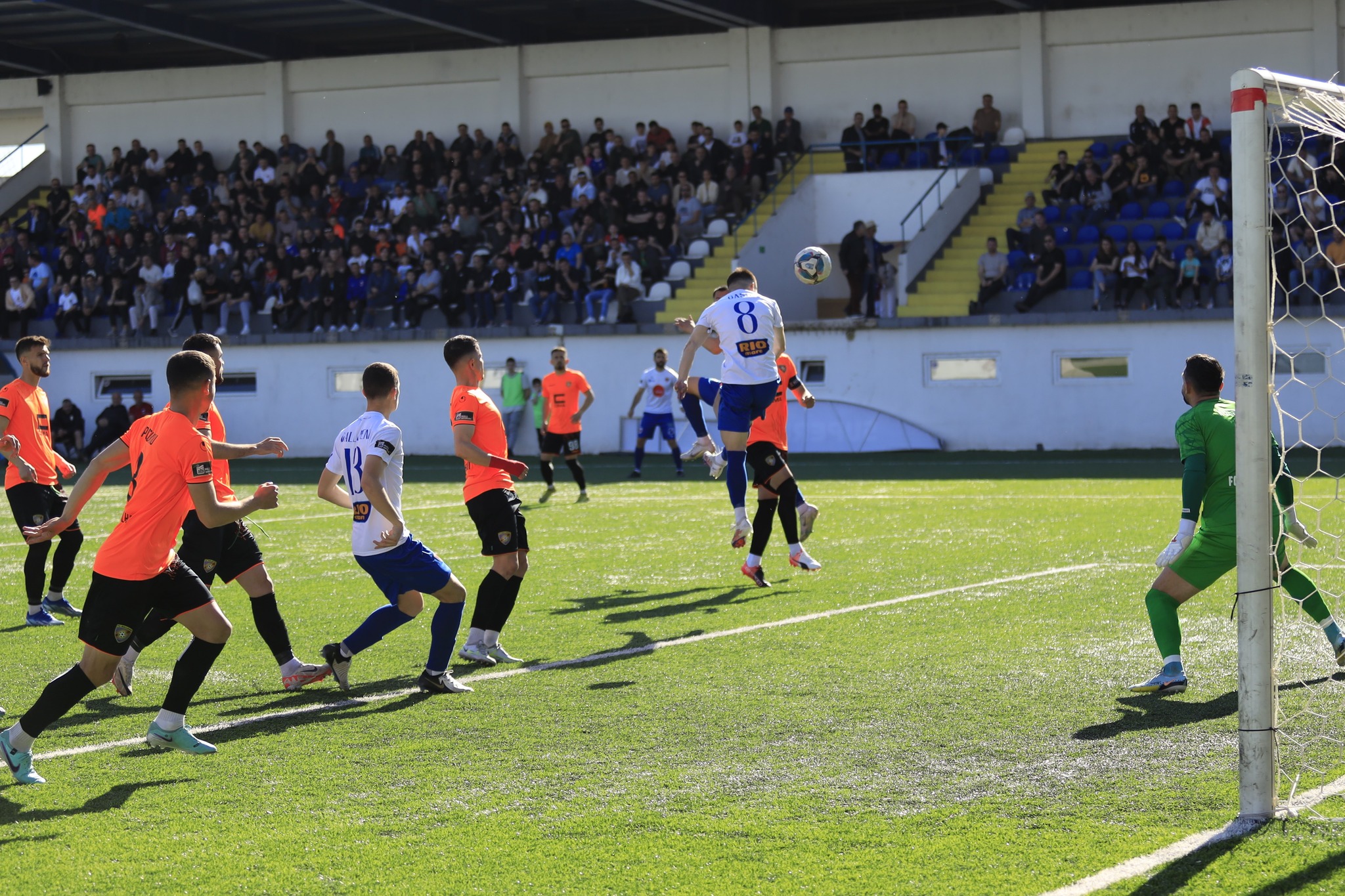 Ballkani barazon me Prishtinën dhe rrezikon pozitën e liderit ...