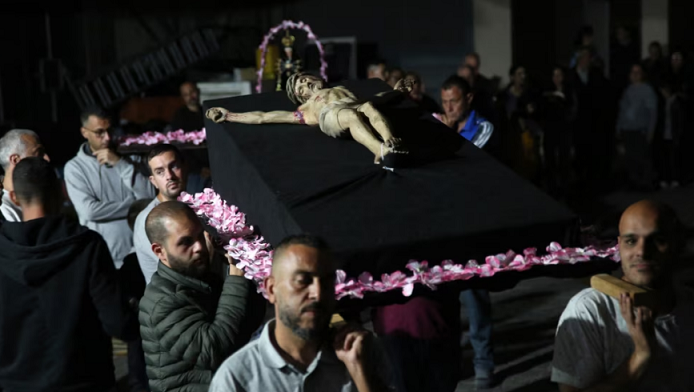 Të krishterët palestinezë presin Pashkën më mes të luftës - Gazeta Express