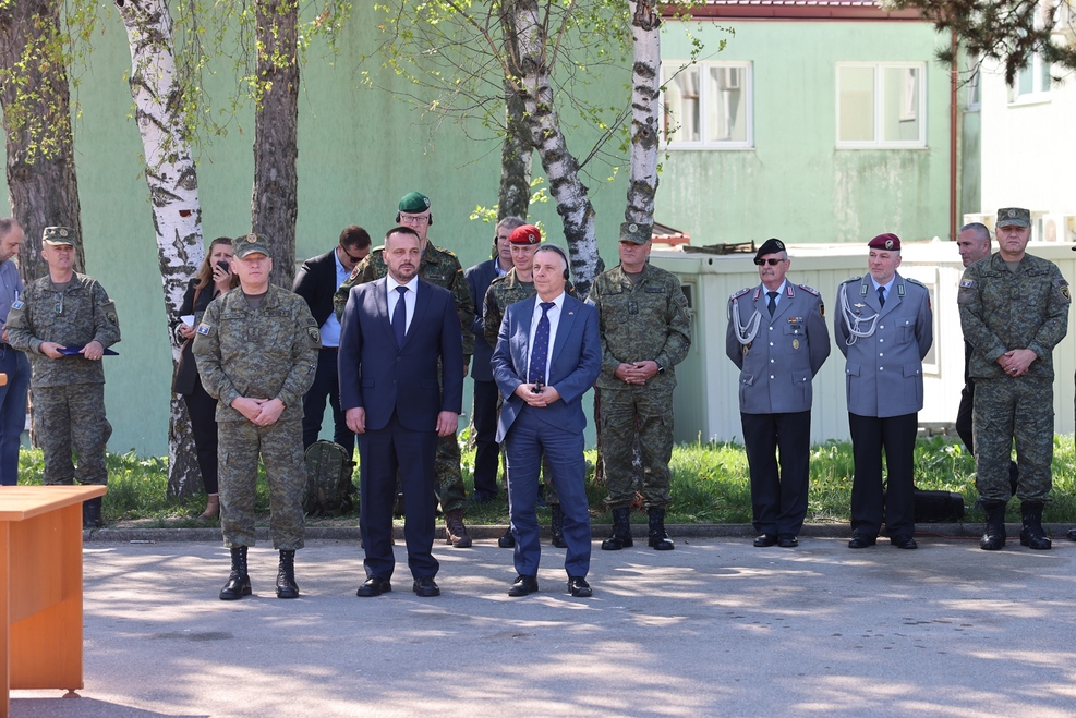 Gjermania së shpejti me Atashe Rezident në Kosovë për avancimin e FSK ...