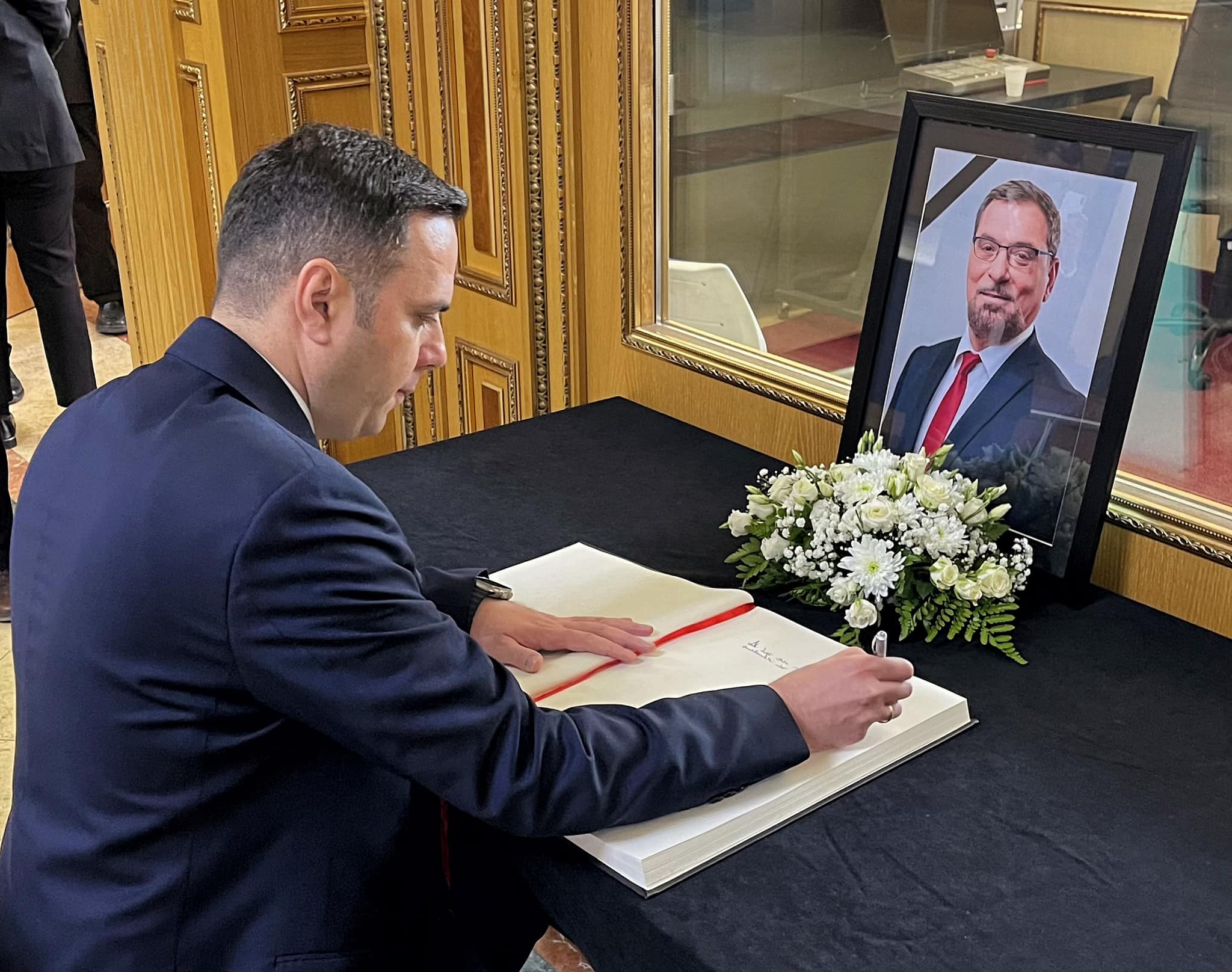 Abdixhiku: Ali Lajçi ishte një ndër figurat më emblematike të lëvizjes ...