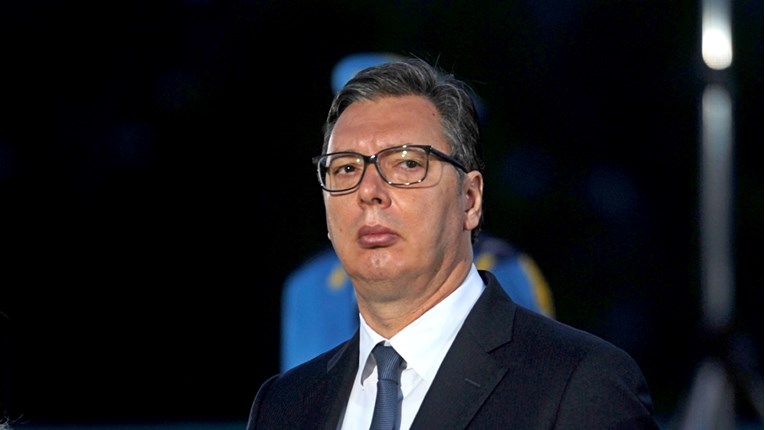 Instituti OCTOPUS: Serbia po fabrikon narrativa se serbët po kërcënohen ...