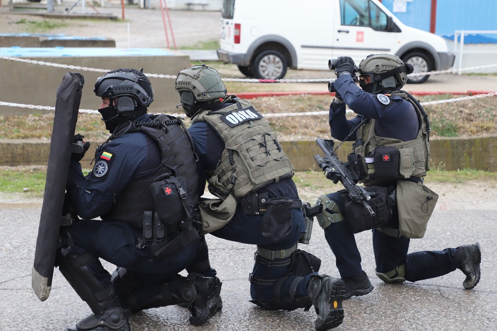 KFOR dhe EULEX me stërvitje të përbashkët - Gazeta Express KFOR dhe EULEX me stërvitje të përbashkët - Gazeta Express