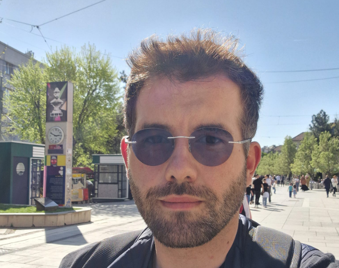 Lirohet Rron Gjinovci: Unë s'kom kurgjo me thanë, kanë folë studentet ...