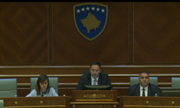“Mos po doni me ketë ‘harxh’ me shpërnda edhe Kuvendin?”, Konjufca ...