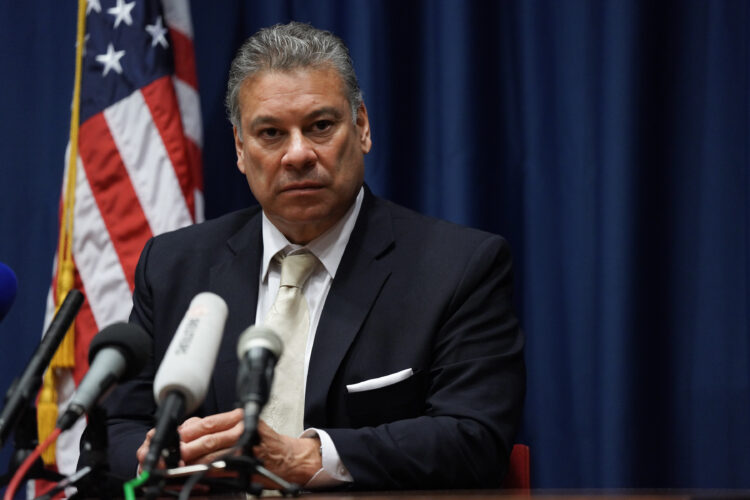 Ish-Emisari Gabriel Escobar nominohet nga Presidenti Biden për ...