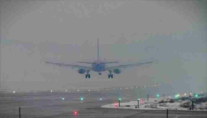 Rrufeja godet aeroplanin Cyrih-Shkup - Gazeta Express