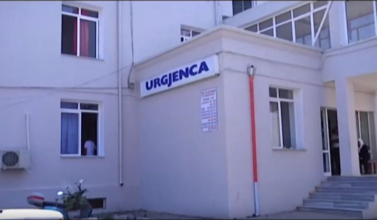 Sherr në familje, babai plagos me thikë të birin - Gazeta Express Sherr në familje, babai plagos me thikë të birin - Gazeta Express