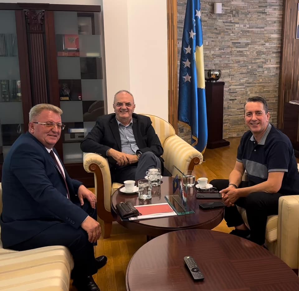 Hisen Berisha i PDK'së vizitë Ambasadorit Martin Berishaj: Autoritetin ...