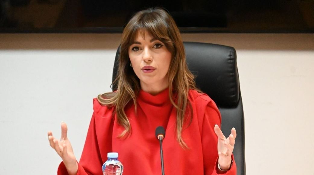 Kjo është pasuria e deklaruar nga Albulena Haxhiu në Agjencinë për ...