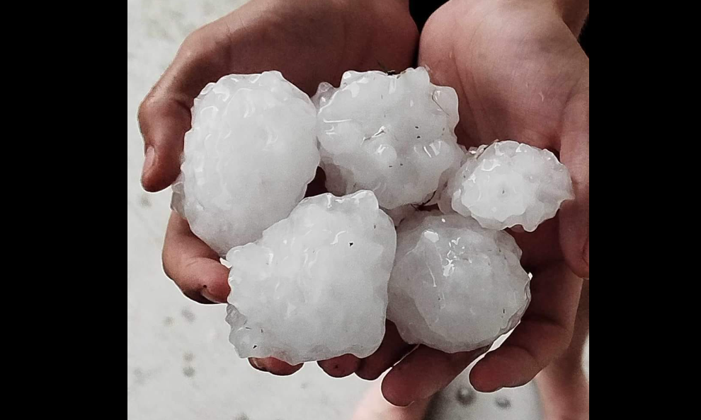 Shtrëngata të mëdha me breshër masiv kaplojnë Bosnje-Hercegovinën dhe ...