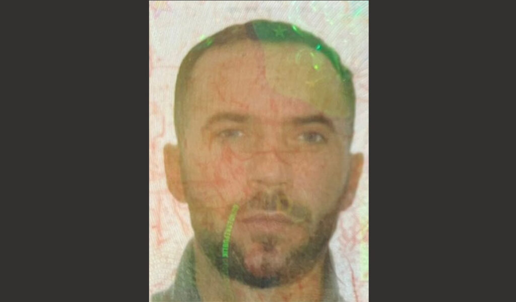 Mediumi serb Artan Hajrizin me letërnjoftim gjerman e prezanton si të ...