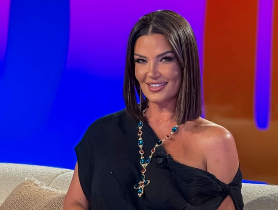 "Jam kliente e rregullt e policisë", Aferdita Paqarada tregon se merr ...