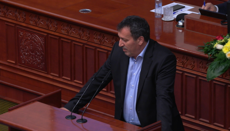 Blerim Bexheti i ankohet Afrim Gashit: SMS dhe e-mail porositë i marrim ...