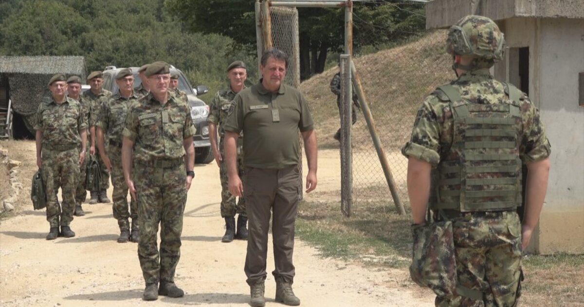 Vazhdojnë provokimet e Serbisë: Ministri i Mbrojtjes dhe ushtria serbe ... Vazhdojnë provokimet e Serbisë: Ministri i Mbrojtjes dhe ushtria serbe ...