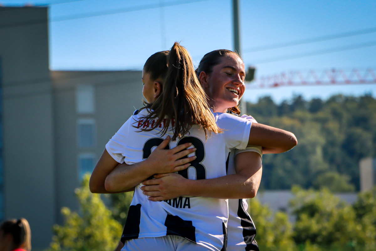 Alketa Rama e lë prapa krahëve lëndimin, bën debutim përrallor me ...