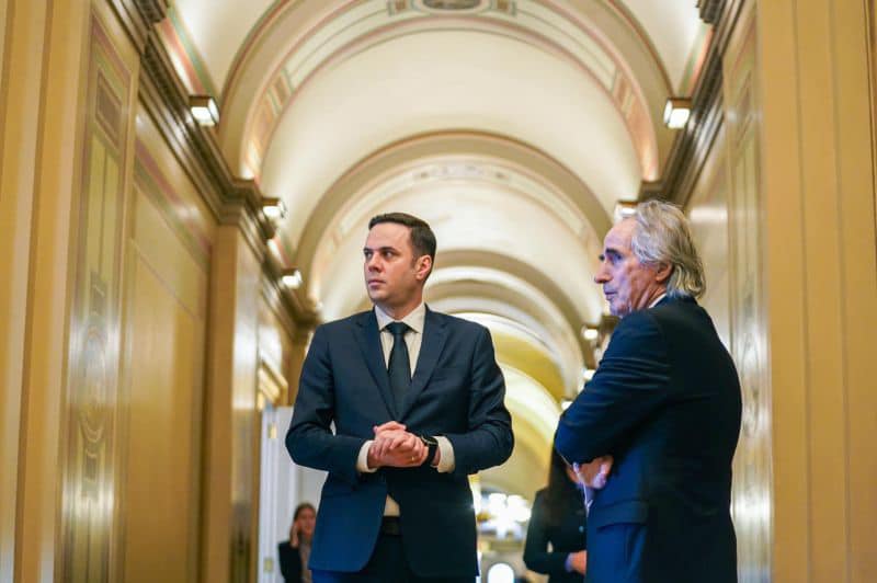 Abdixhiku njofton se edhe ai u ftua nga NDI për Konventën e Demokratëve ...