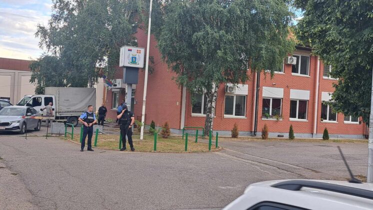 Pamje nga aksioni i Policisë së Kosovës në Veri të vendit - Gazeta Express Pamje nga aksioni i Policisë së Kosovës në Veri të vendit - Gazeta Express