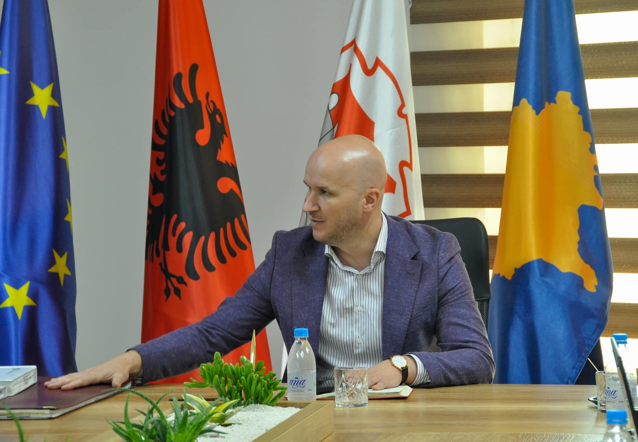 Komuna E Shtimes Planifikon Të Blejë Veturë 34 Mijë Euro Model Të Këtij