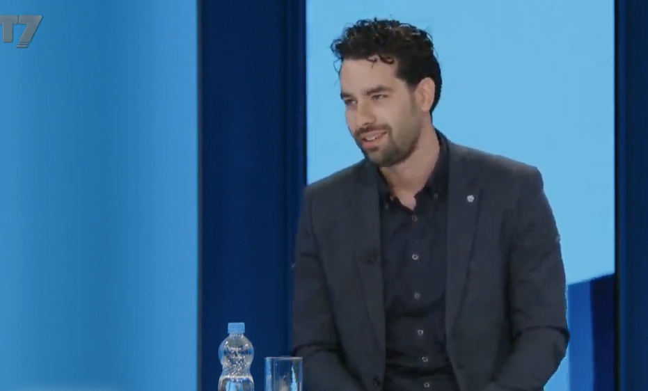 "Diçka qetu VV-së nuk po i shkon", Dibran Hoxha ua rikujton se Leonard ...