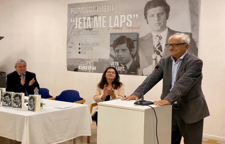 Promovohet libri `Jeta me laps` e Nehat Islamiti gazetarit Xheladin ...