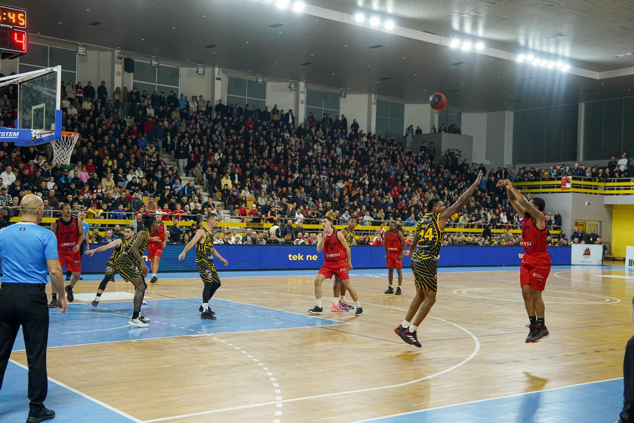 Vëllaznimi ‘befason’ Pejën në xhiron e parë të elitës së basketbollit ...