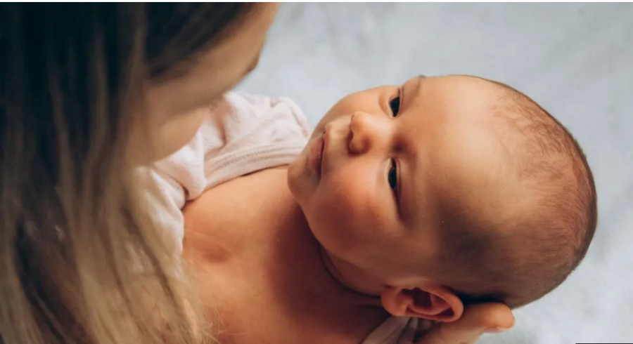 Studimi i jashtëqitjes së foshnjave zbulon misteret e zorrëve të të ...