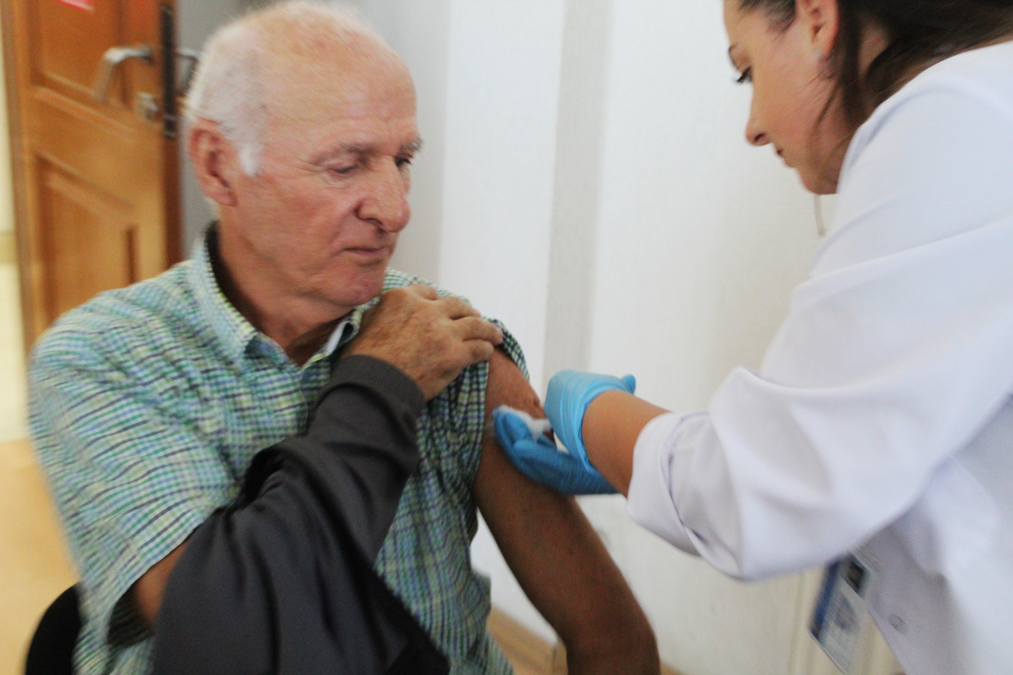 Fillon vaksinimi kundër gripit sezonal, sigurohen 85 mijë doza - Gazeta ...