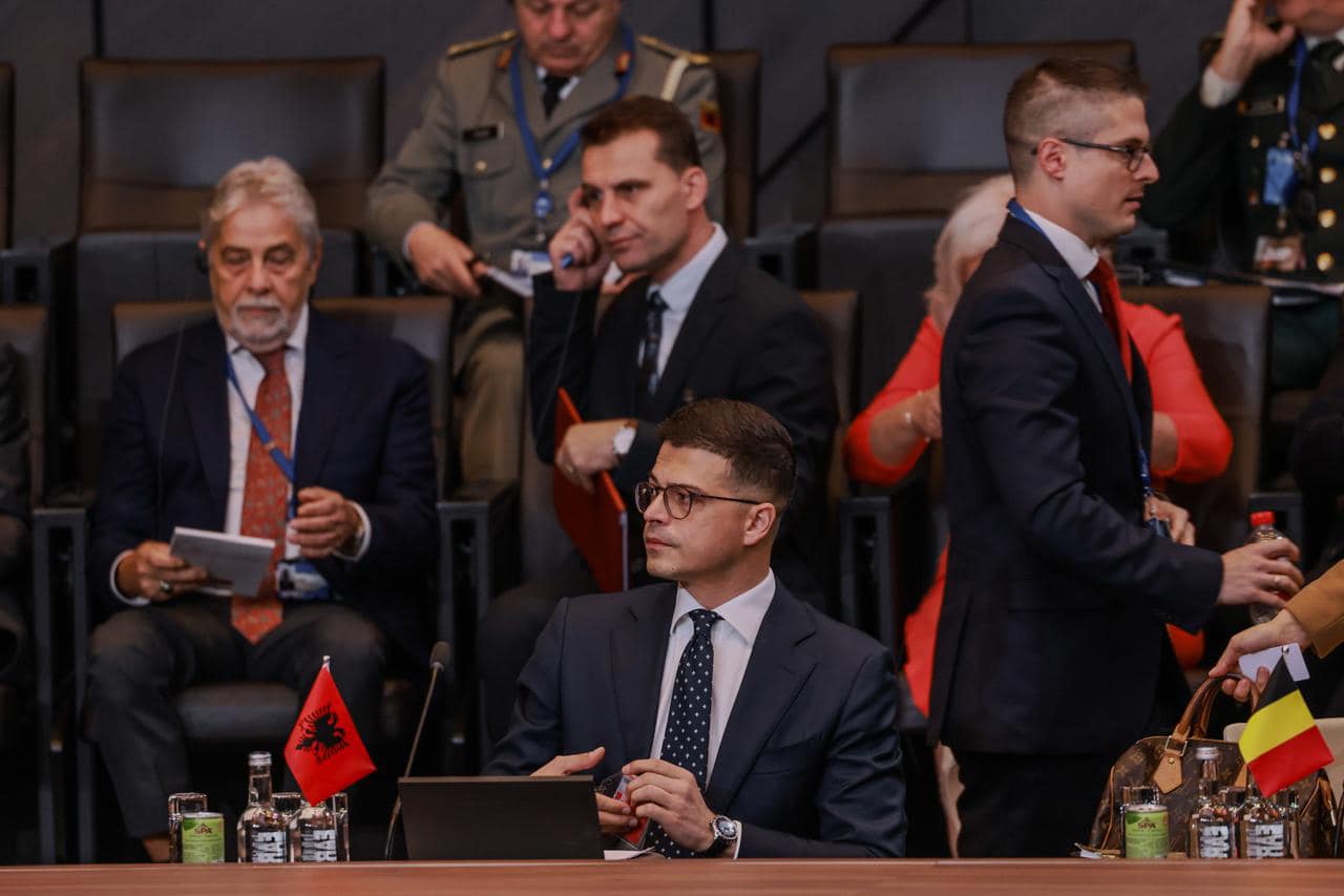 Ministri shqiptar në takimin e NATO’s: Të ketë vëmendje të shtuar ndaj ...