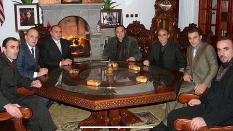 Kurti shkroi për Abedin Rexhën, i reagon Halil Geci: Kryeministër ki ...