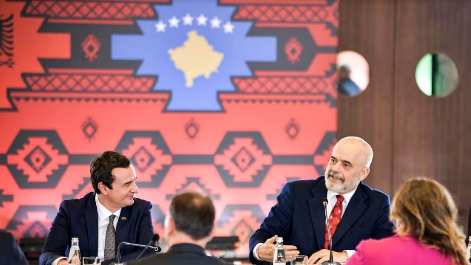 “100 marrëveshjet e nënshkruara”, bizneset kërkojnë nga qeveria e ...