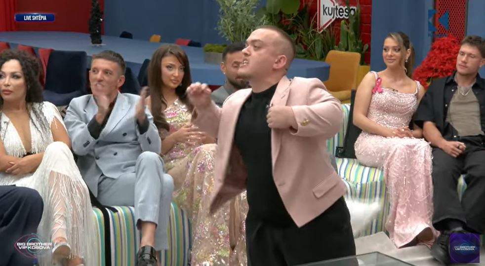 Burimi u kërkon banorëve t’iu kërkojnë falje familjarëve të UÇK-së ...