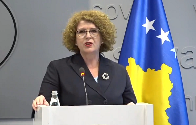 “S’pati pengesa në votime”, ministrja Hajdari flet pasi mori pjesë ...