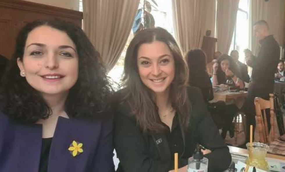 Kica-Xhelili përshëndet një pjesë të fjalimit të Osmanit: Këtë LDK-ja e ...