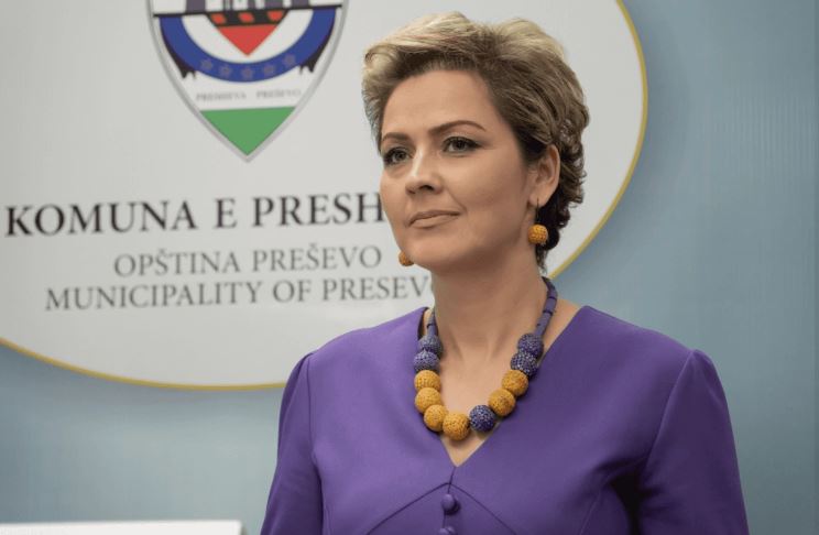 Sinani: Sulmi ndaj figurës së Komandant Lleshit është i ulët ndaj ...