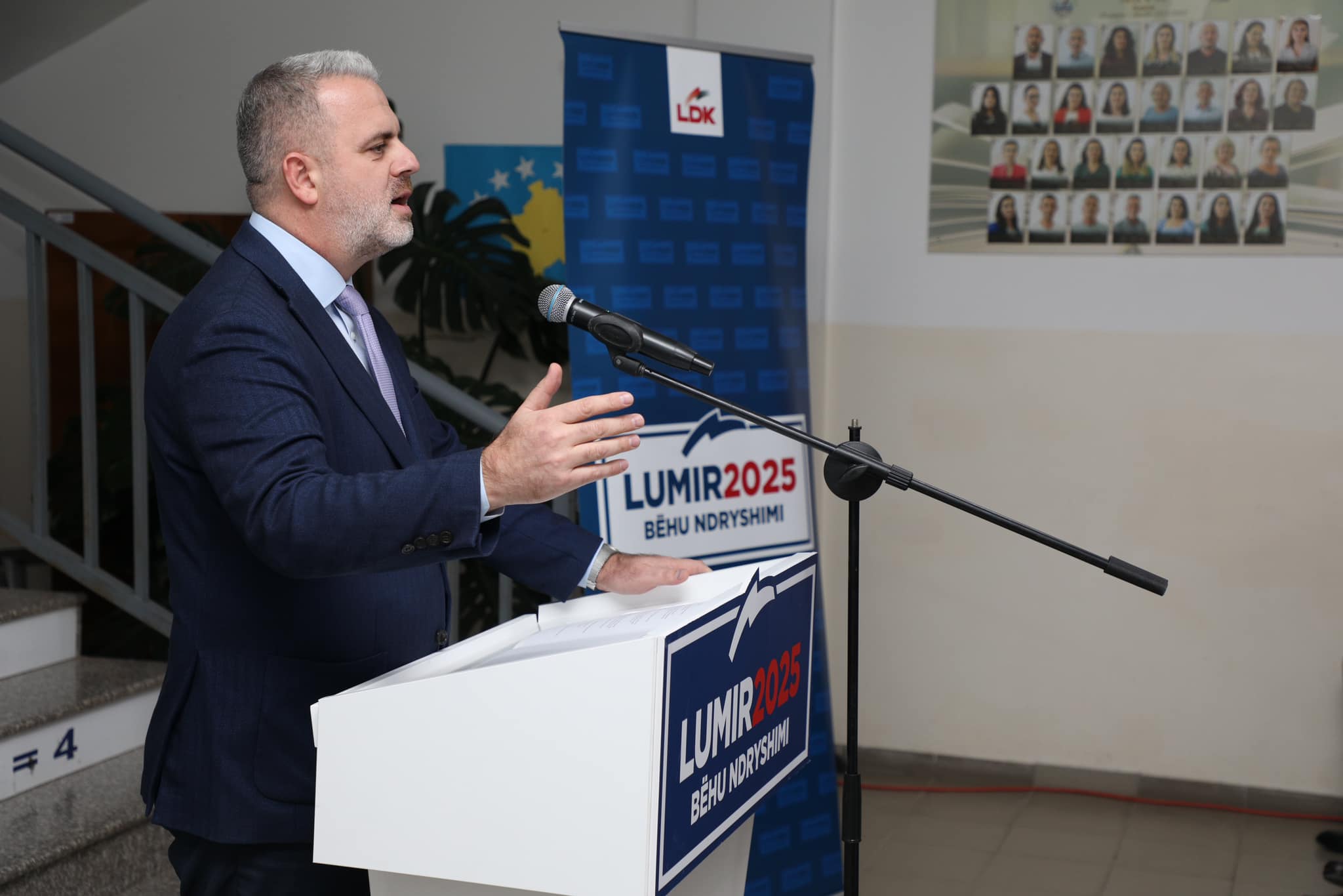 Visar Azemi pas takimit me qytetarë: Bashkë jemi të pamposhtur - Gazeta ...