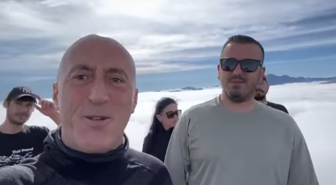 Haradinaj ngjitet Majës së Strellcit - Gazeta Express