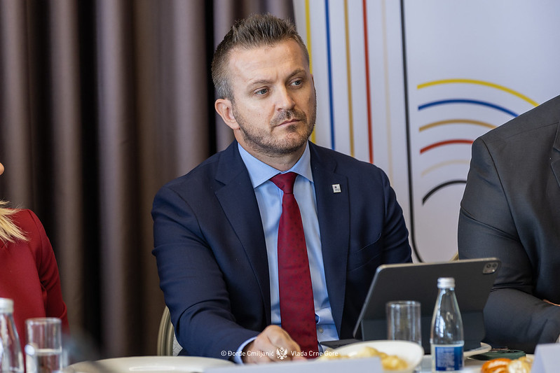 Dukaj i reagon Mandiqit për deklarimet rreth shtetësisë së Kosovës - Gazeta Express