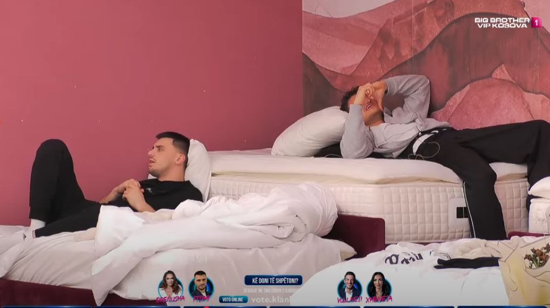 Fitimi këndon hitin e Majk “Dashni” bashkë me Xuxin dhe Drilonit, ja si këndoi ky i fundit ...