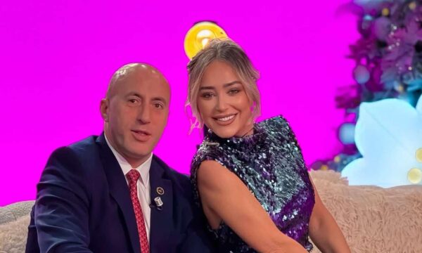 “Ramushi në ora 00:04 ja fut gjumë natën e Vitit të Ri” - Anita tregon ...