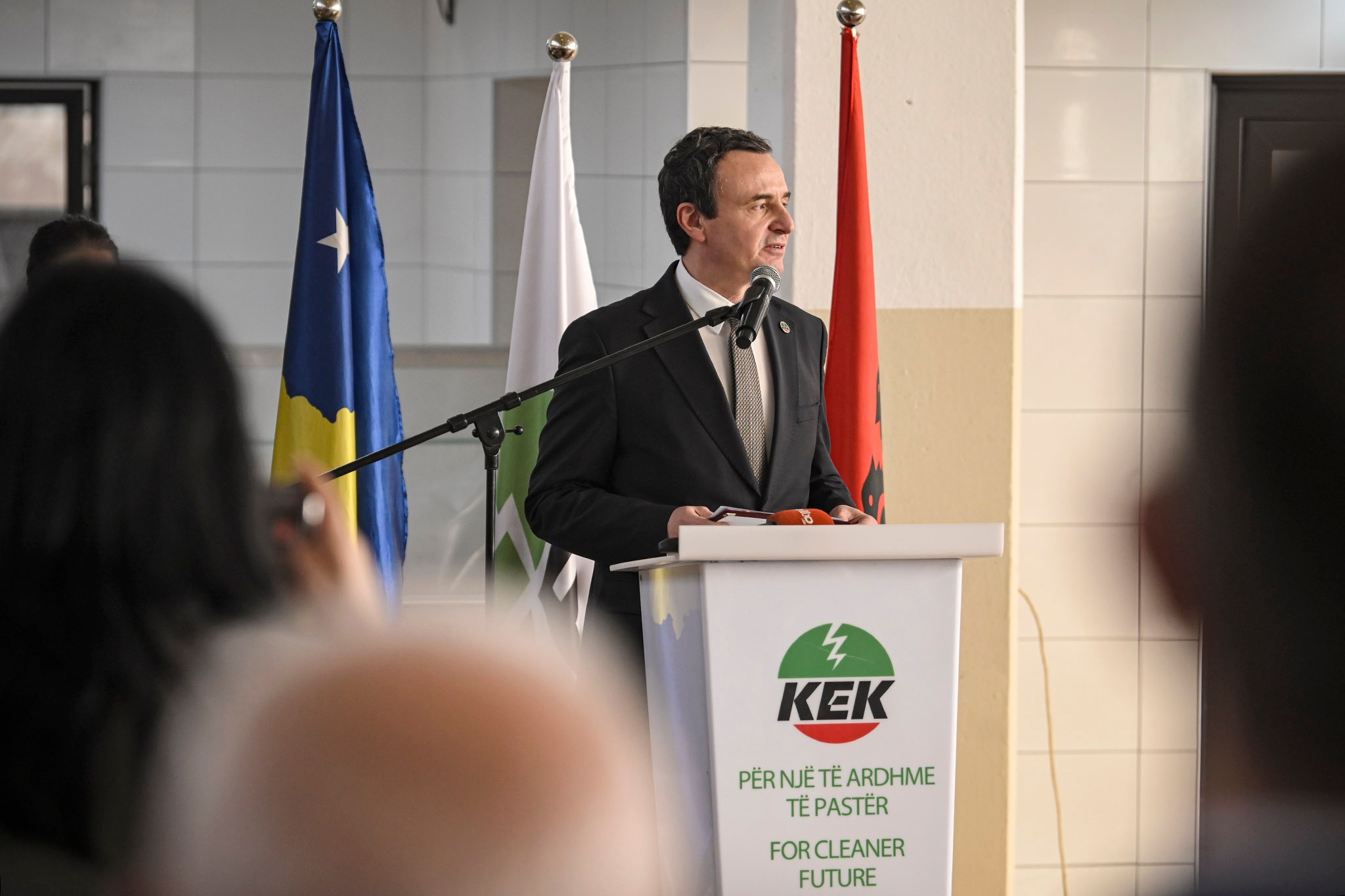 Skandali me diploma fals në KEK - Dërgohen në prokurori punëtorët e ...