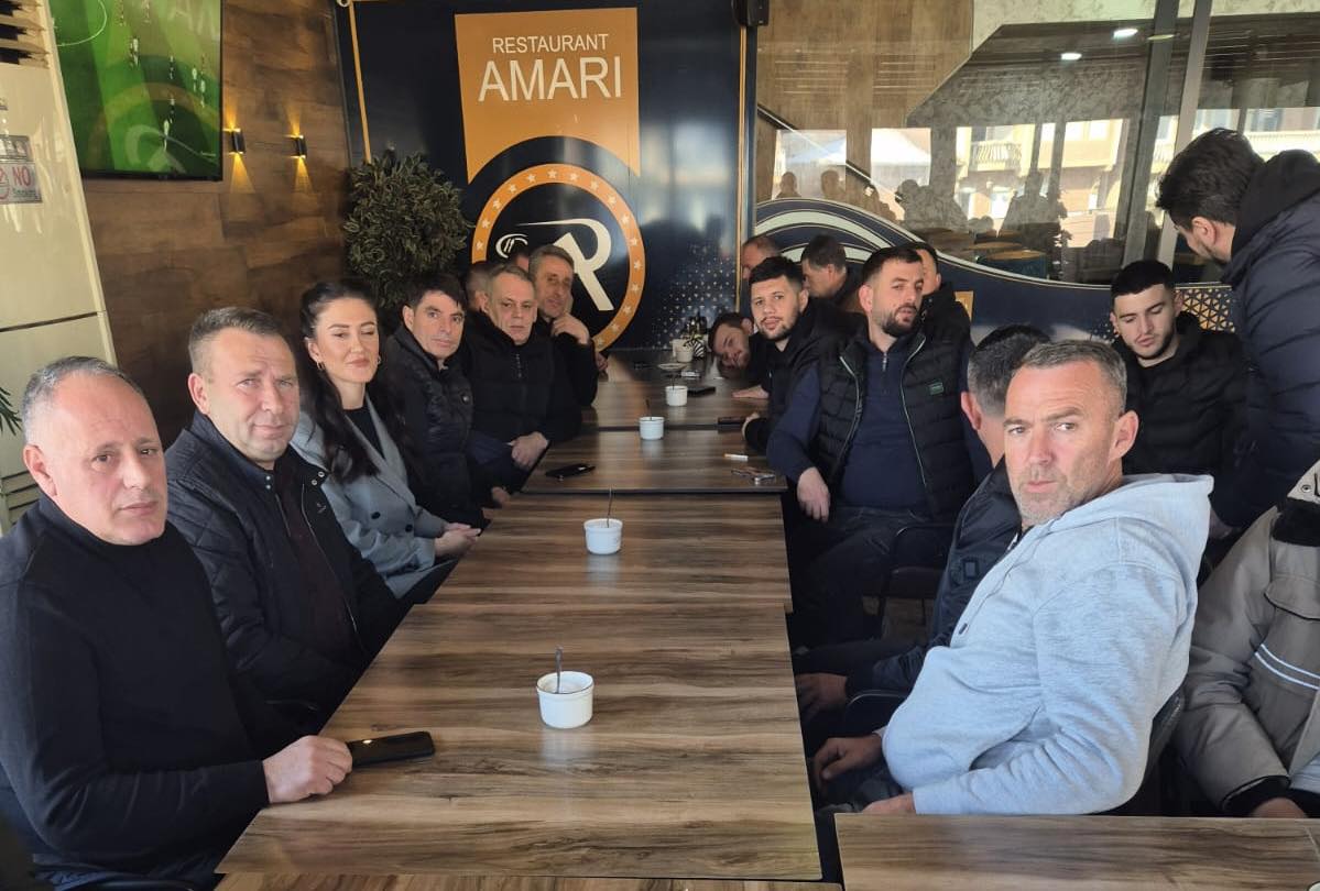 Rrahman Rama takon qytetarët e Bardhoshit: “Kosova mundet #mamirë ... Rrahman Rama takon qytetarët e Bardhoshit: “Kosova mundet #mamirë ...