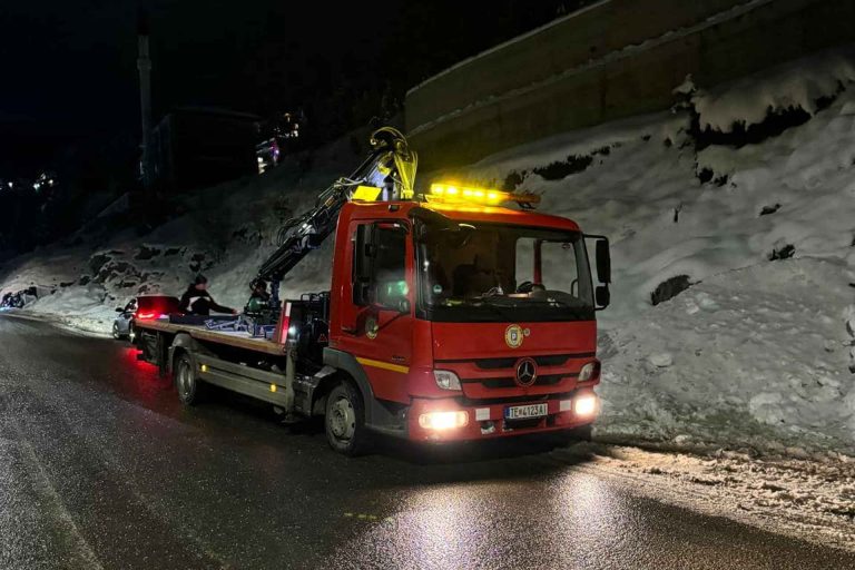 Automjetet që do të parkohen në rrugë do të merren nga merimanga e ...