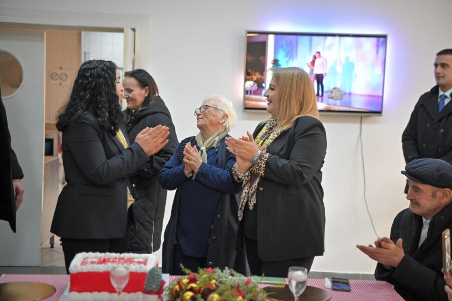Presidentja Osmani në ditën e fundit të vitit 2024 vizitoi edhe ... Presidentja Osmani në ditën e fundit të vitit 2024 vizitoi edhe ...