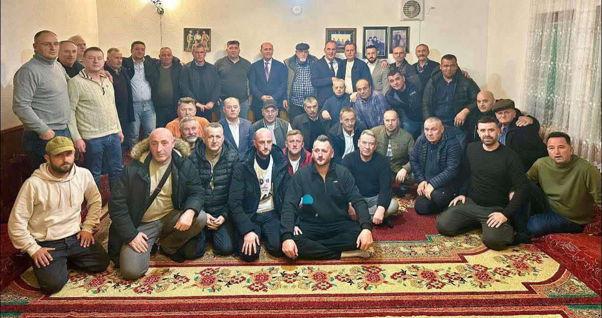 Limaj viziton Llapushnikun e Drenasit: Po bashkohemi për Kosovën ...