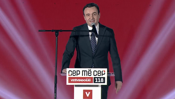 Kurti e bën edhe këtë, merr merita për rënien e Qeverisë në Serbi ...