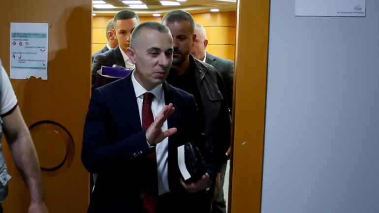 Do marrë pjesë në primaret e PD, KLP pranon dorëheqjen e prokurorit ...