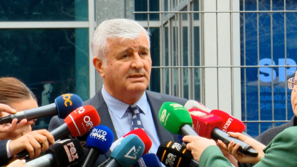 Avokat Haxhia: S'mund të aplikohej arresti në burg për Erion Veliajn ...