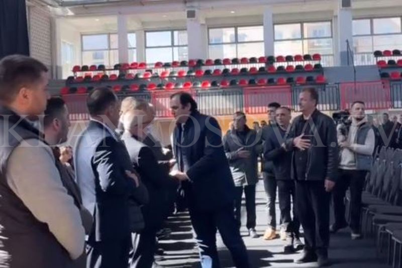 Ukë Rugova shkon për ngushëllime te familja Thaçi në Skenderaj - Gazeta ...