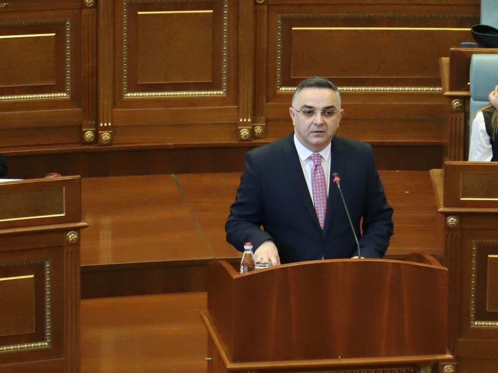 Besnik Tahiri: Nuk do të jem deputet i kësaj legjislature, por ngritjen ...