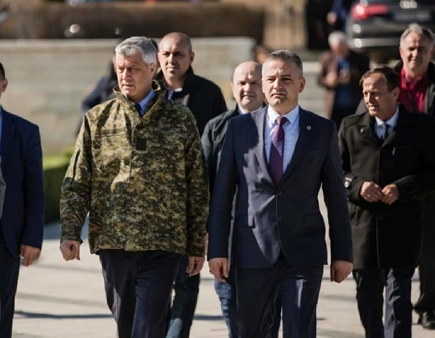 Bekim Jashari pyetet pse nuk mori pjesë në varrimin e babait të Hashim ...